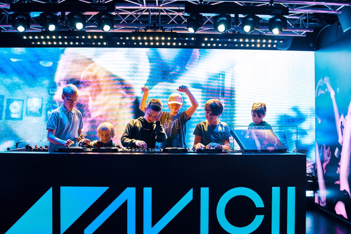 8 Impressive AR Music Stages in the World